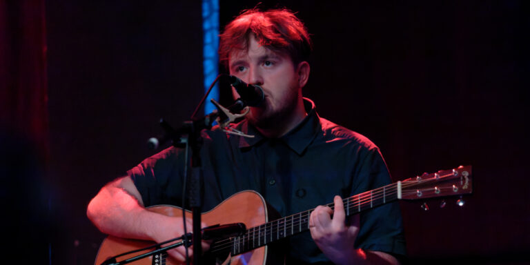 Leaf – Astles – Alan Blundell